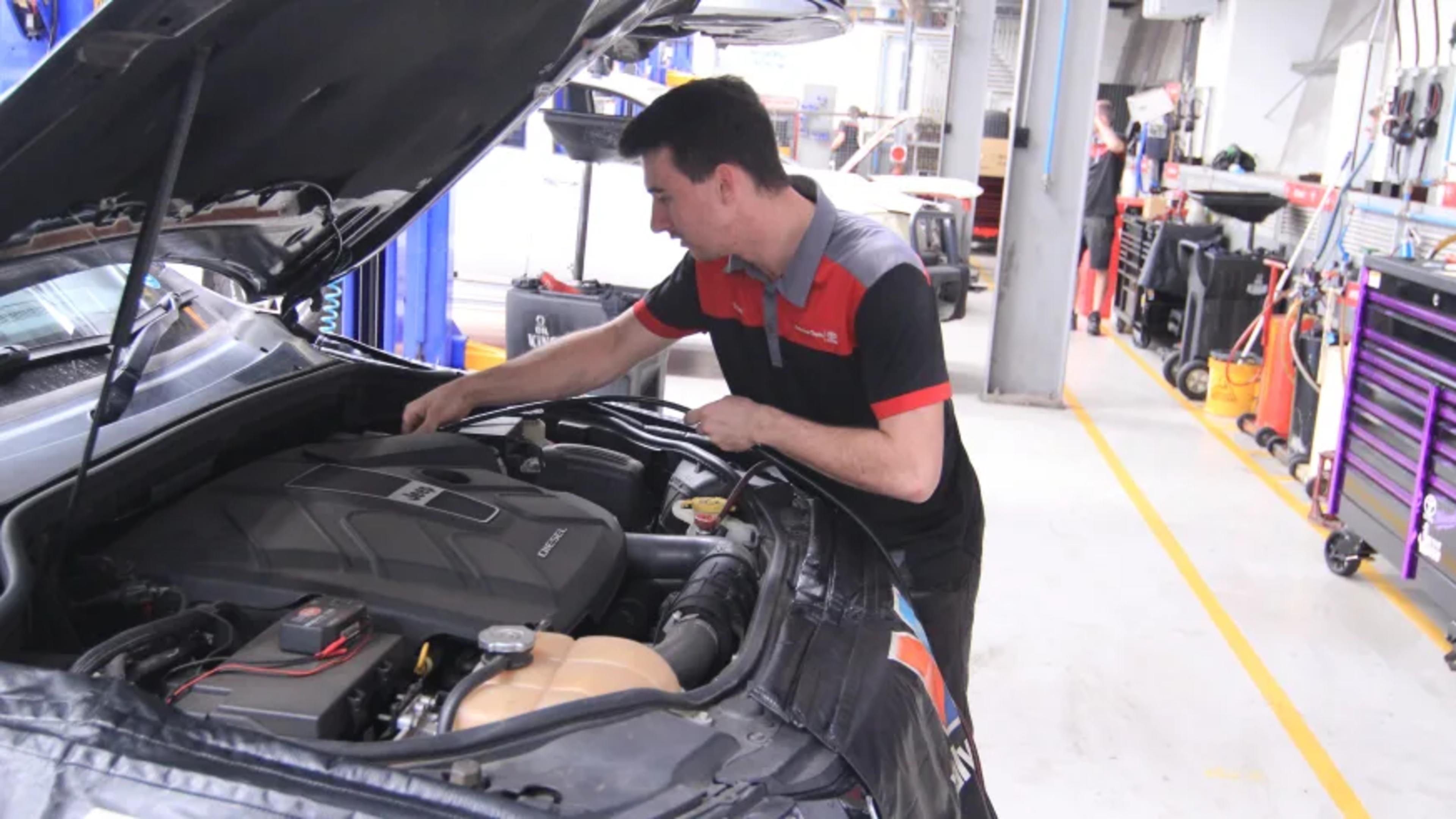 How To Check Your Air Conditioning | Motorama