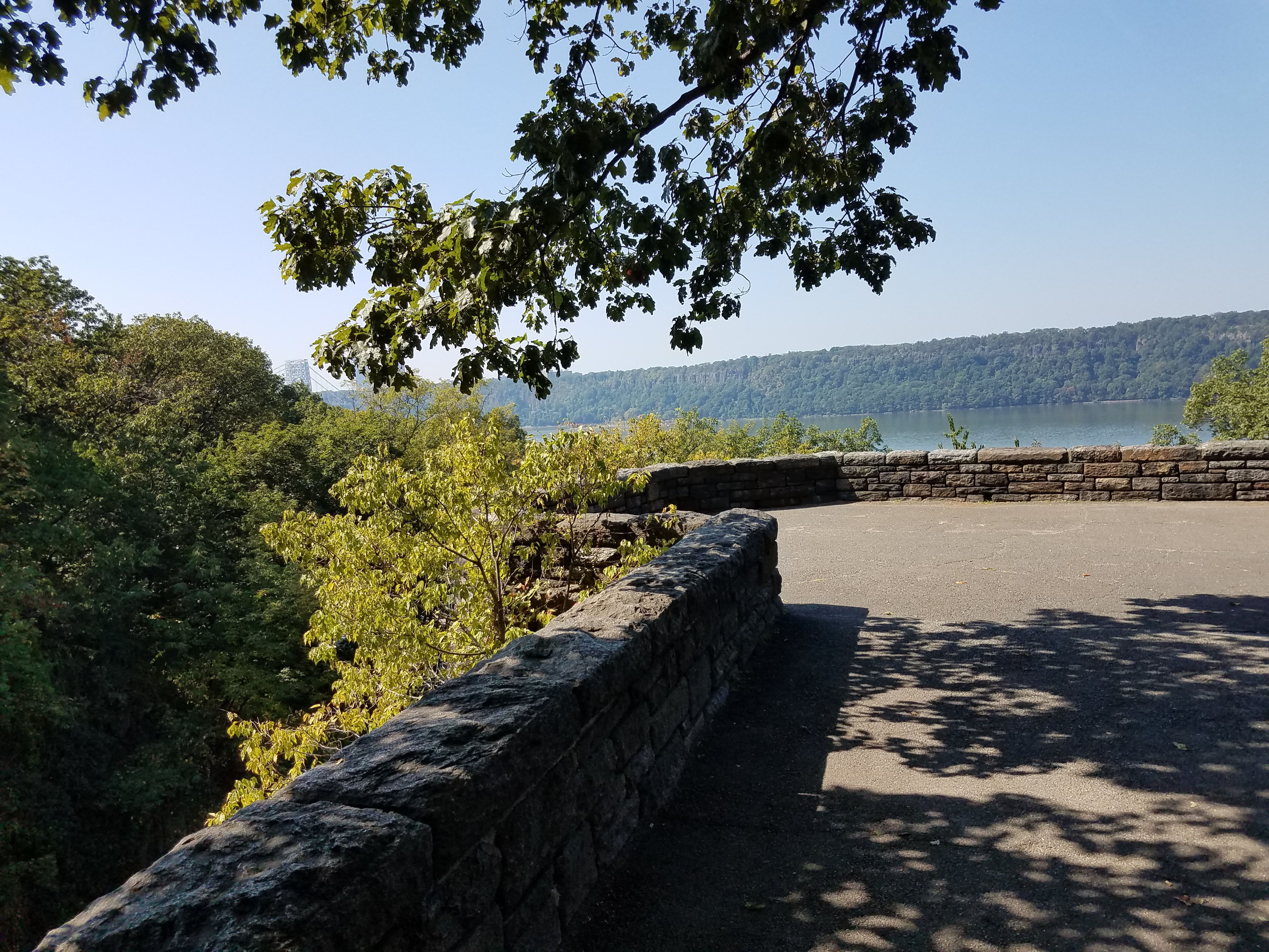 Head to the Hilly Fort Tryon Park - live online tour from New York