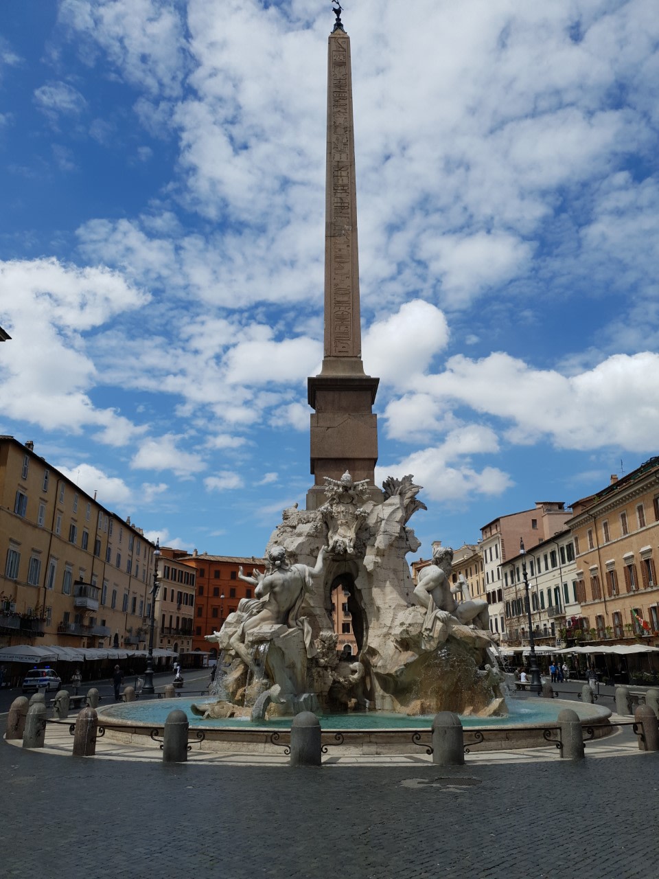 See the Famous Piazzas and Fountains of Rome - live online tour from Rome