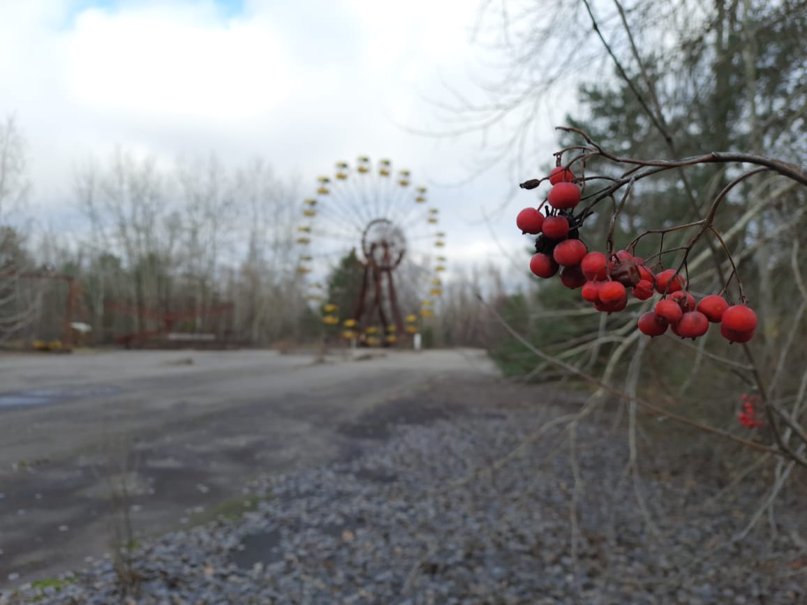 Walk around Chernobyl and learn about the worst nuclear disaster in ...