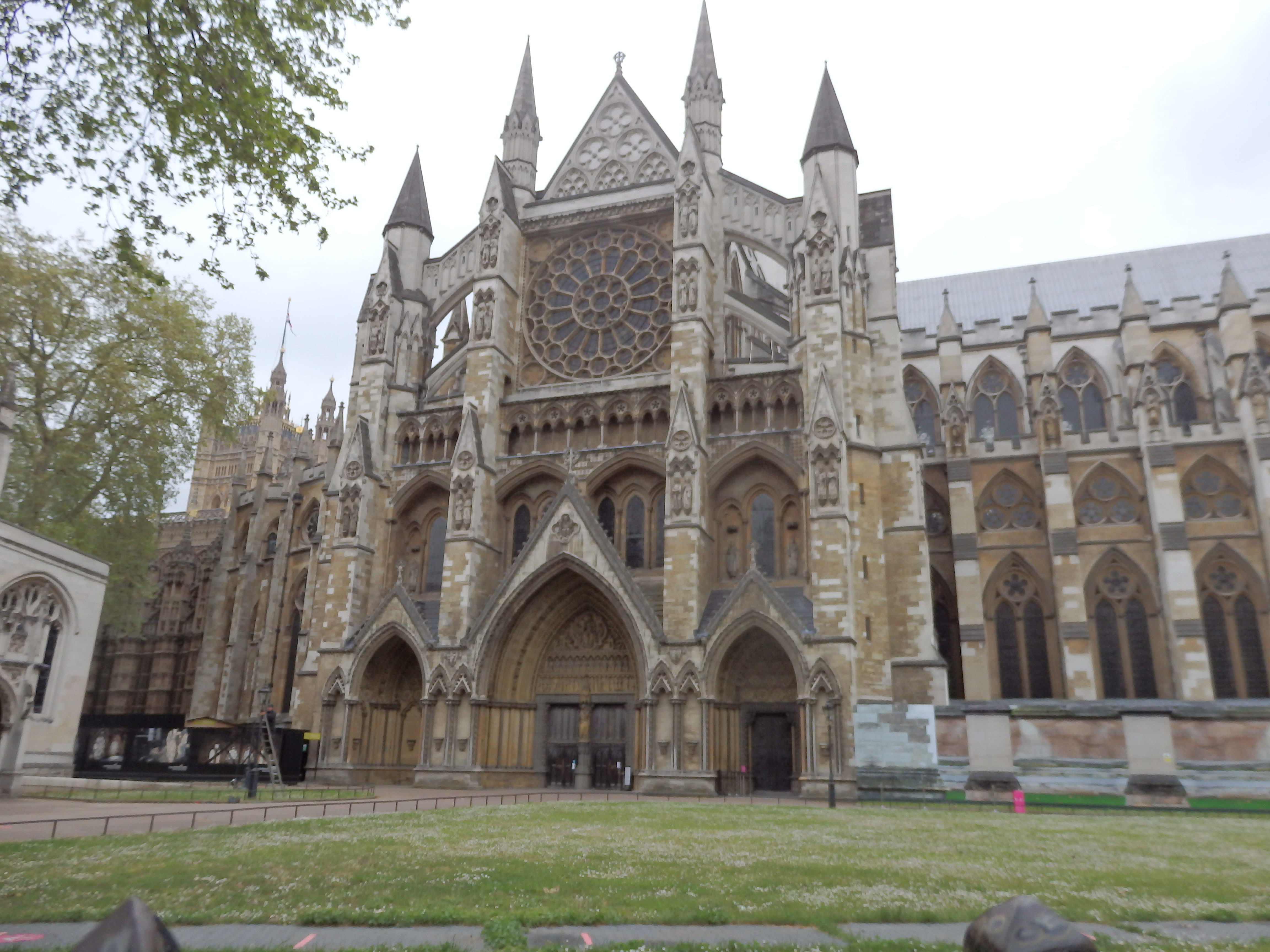 Visit The popular city of Westminster - live online tour from London