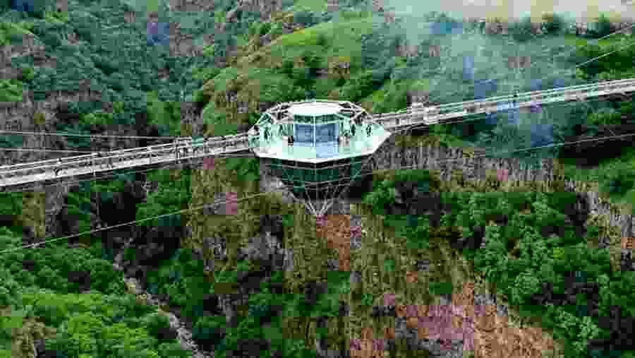 8-Hour Thrilling Adventure Tour From Dashbashi Canyon to Diamond Bridge