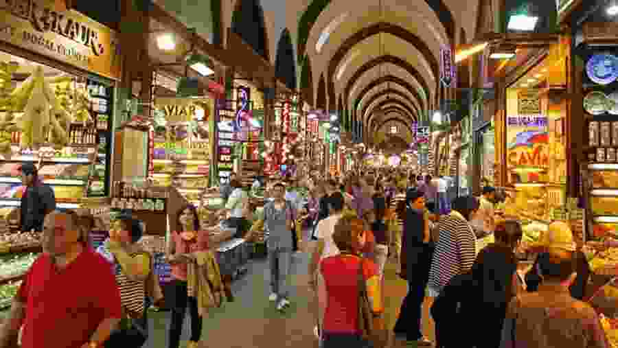 5-Hour Dubai Shopping Tour from Gold Souk to Mina Bazar