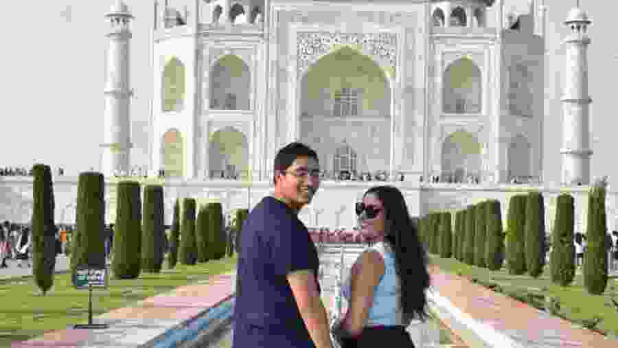 2-Day Taj Mahal and Agra Heritage Tour from Delhi