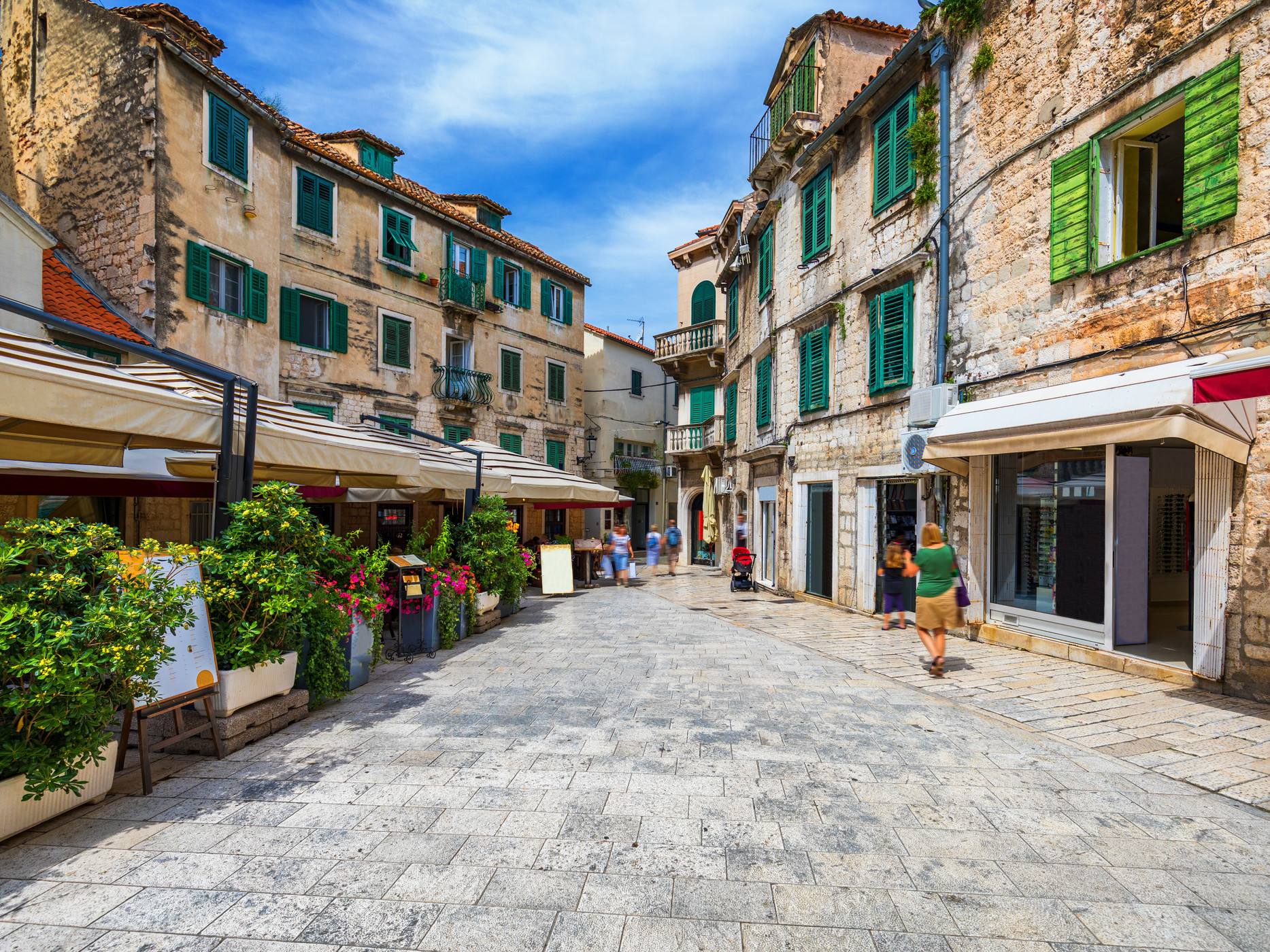 Republic Square Split, Split