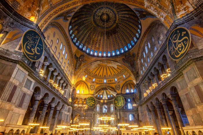 Istanbul: Authentic Turkish Food Night and Rooftop Tour