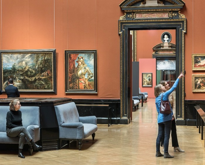 Vienna to Salzburg & Hallstatt: Scenic Alpine Day Tour