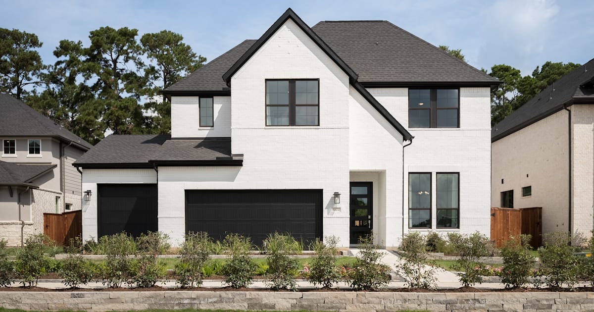 Martin Home Design at Harvest Point at Clopton Farms in Montgomery, TX ...