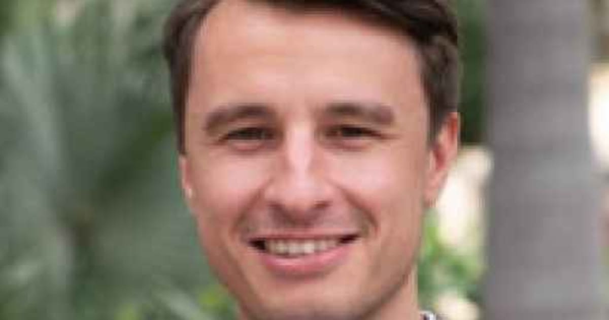 Gregory Reeves | Travel Massive