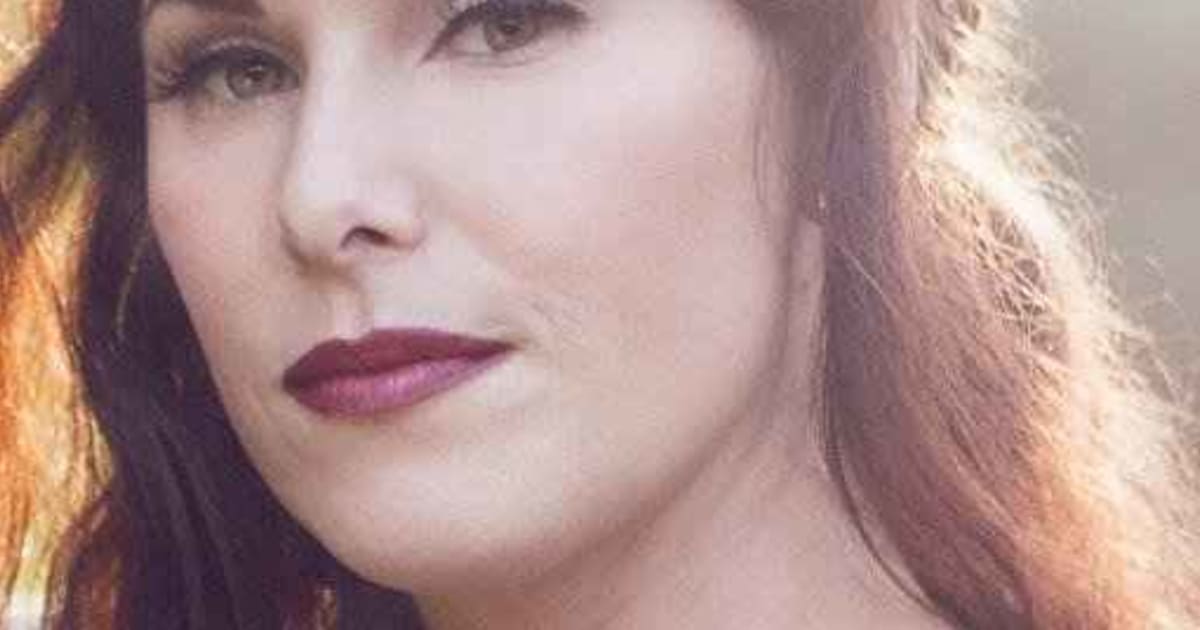 Christa Thompson | Travel Massive