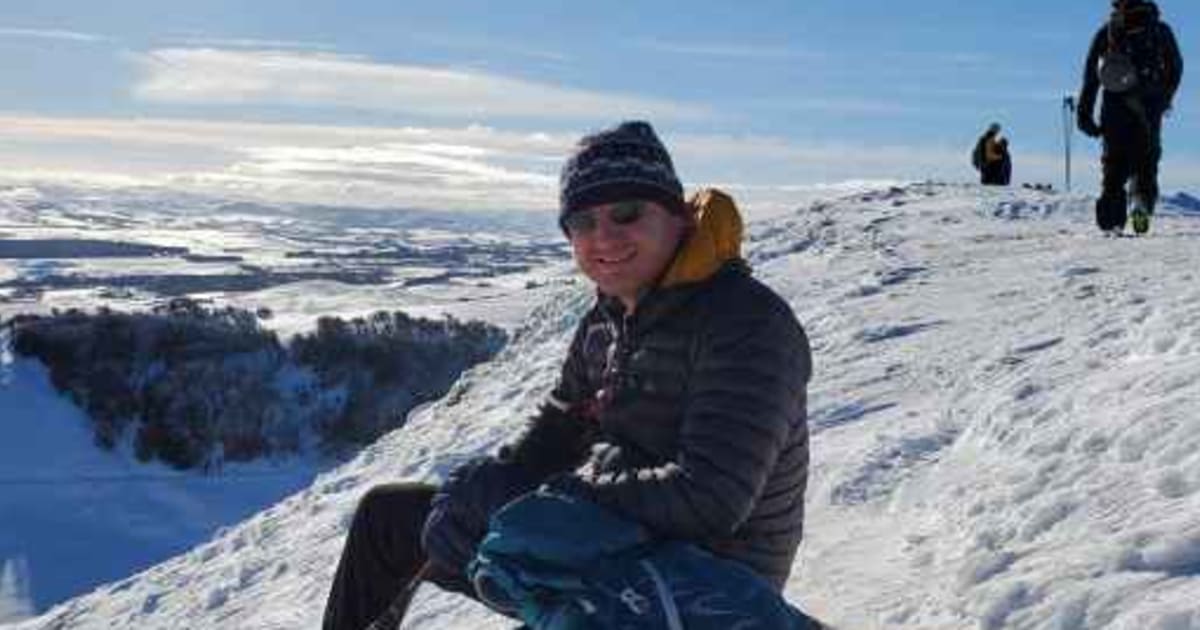 Liam Robertson | Travel Massive