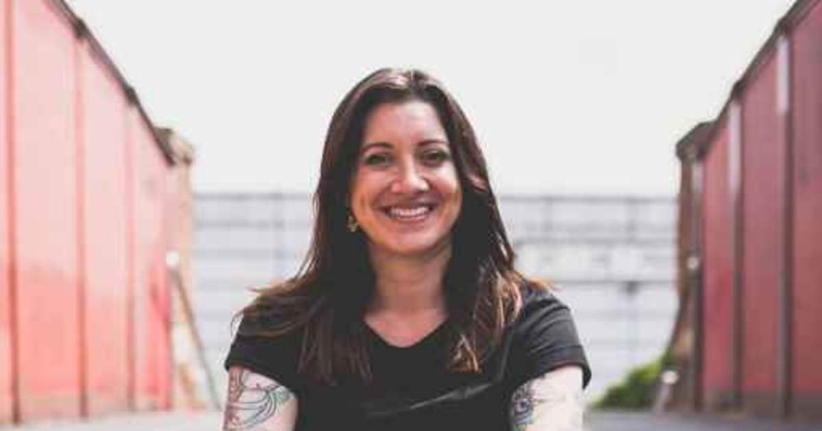 Hannah Cox | Travel Massive