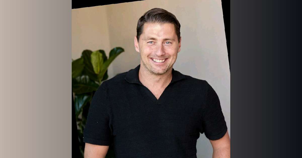 Steve Pirie | Travel Massive