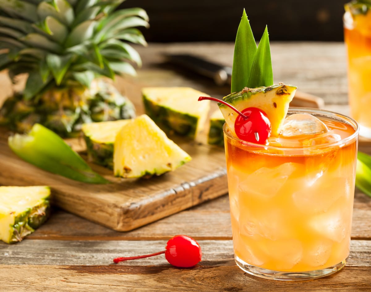 Best Hawaii Cocktails | Aston Waikiki Beach Hotel Blog