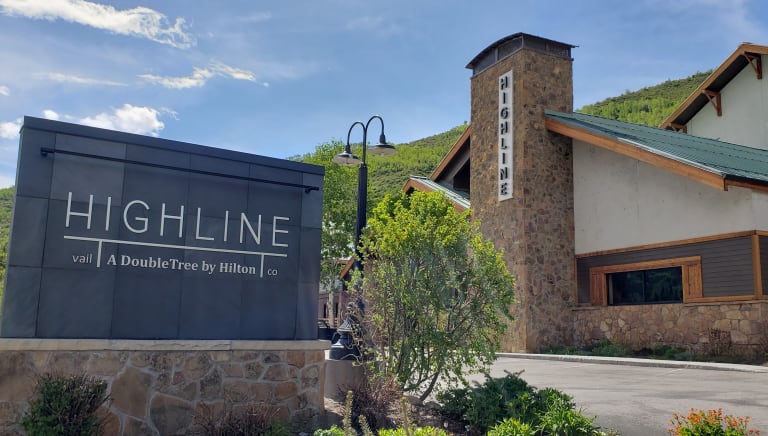 Highline Hotel in Vail Colorado. Mountain Chic Lodge near Vail Village ...