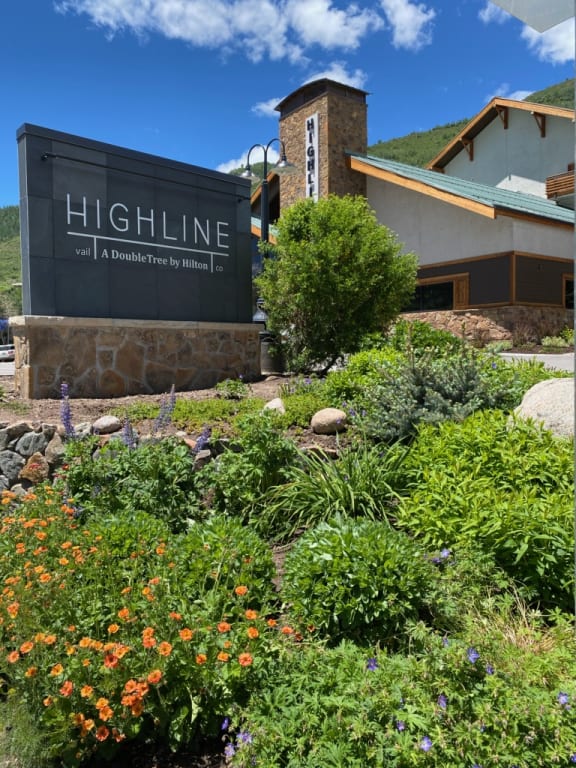 Highline Hotel in Vail Colorado. Mountain Chic Lodge near Vail Village ...