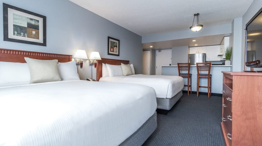 Two Queen Bed Suite | Hôtel Saint-Laurent Montréal