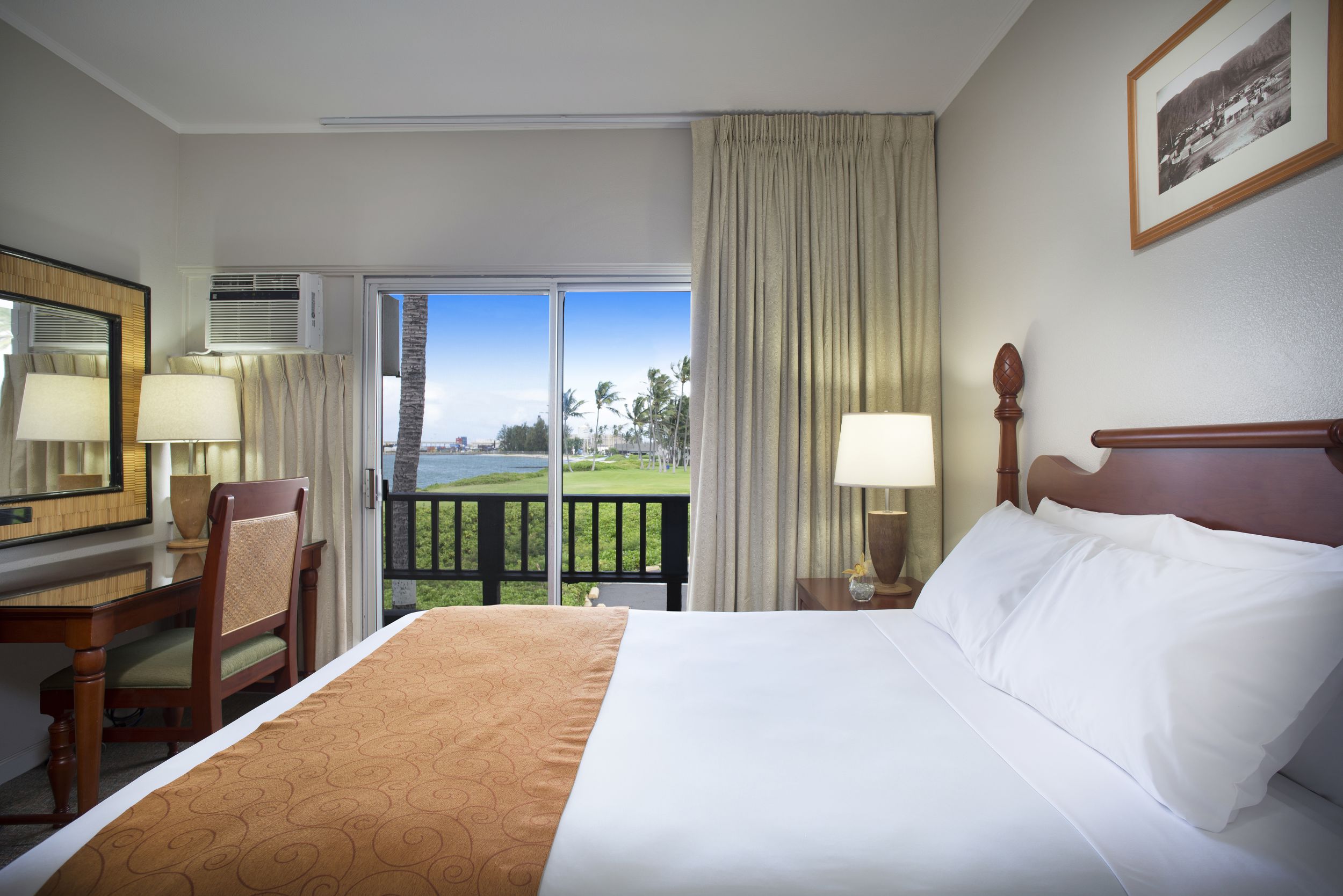 Maui Beach Buffet | Maui Beach Hotel in Kahului HI