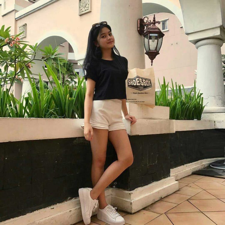 Profil Lengkap, Biodata dan Foto Yoriko Angeline - Travistory