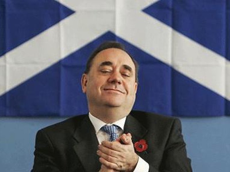Alex Salmond to step down as Scotland's first minister