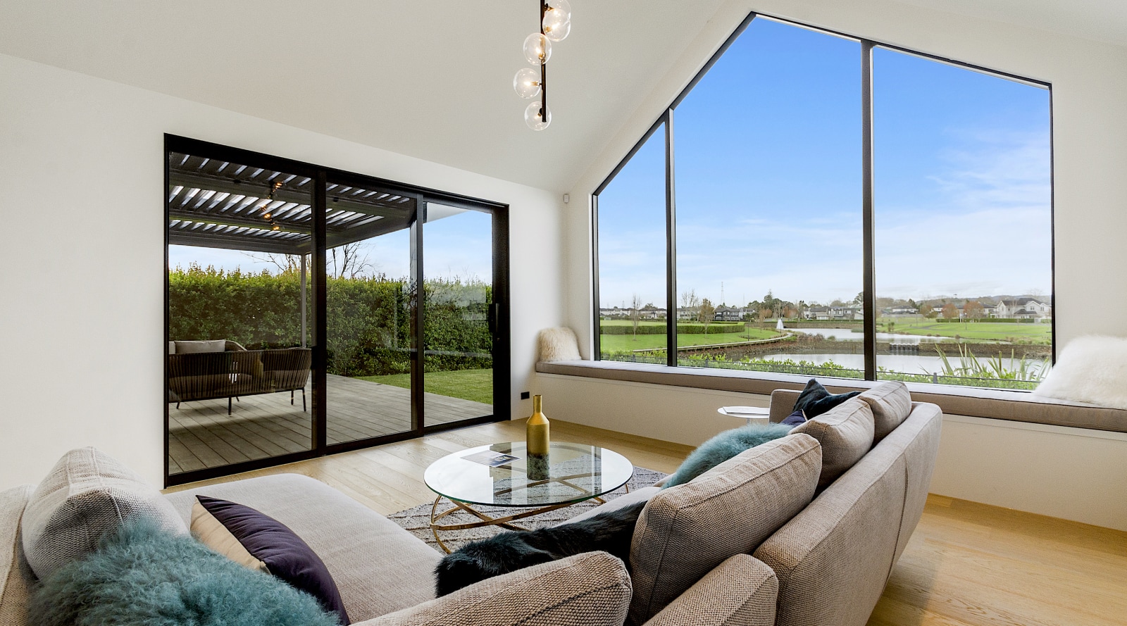 Windows are for squares? Not necessarily | Trends