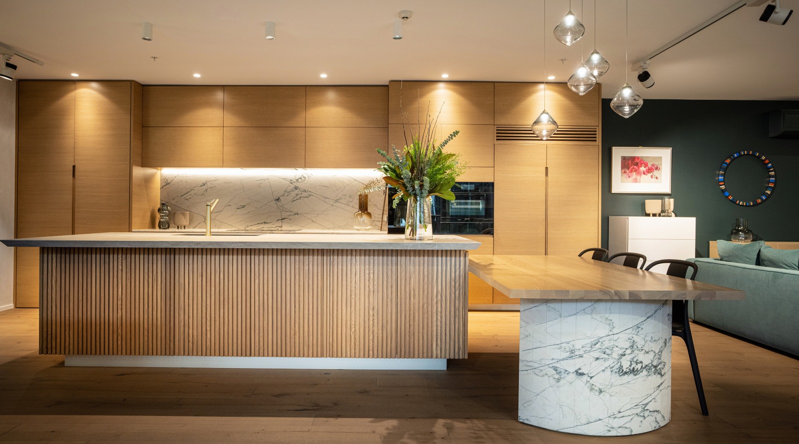 Luxurious Kitchen Showroom: Design & Functionality | Trends