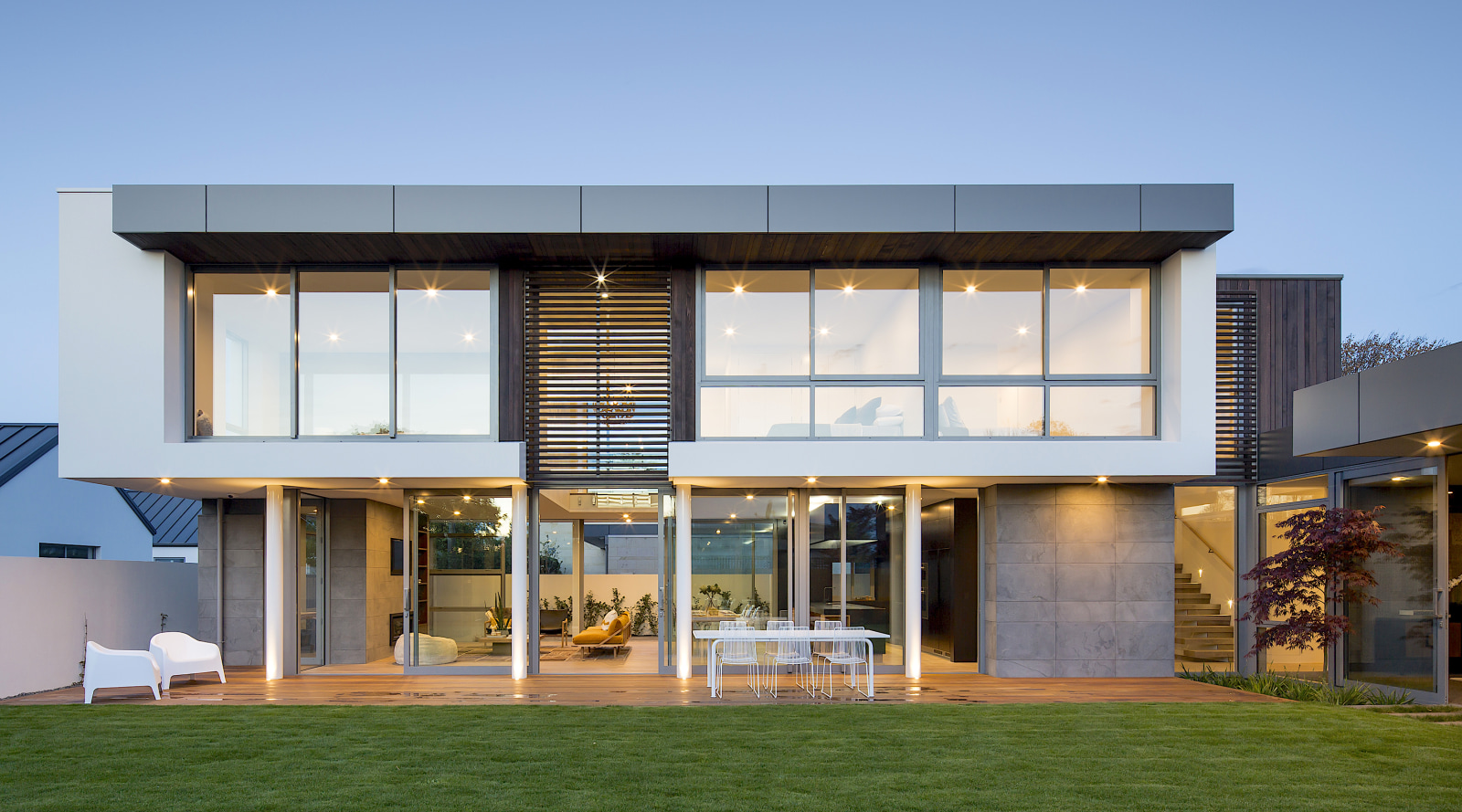 Love warm? This pleasing, light-filled home… | Trends