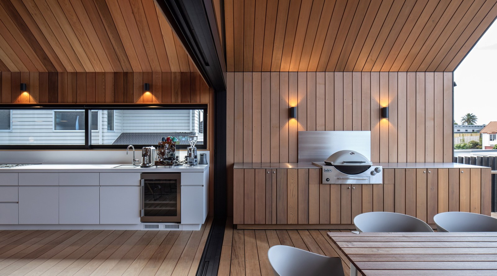 Indoor outdoor kitchen | Trends