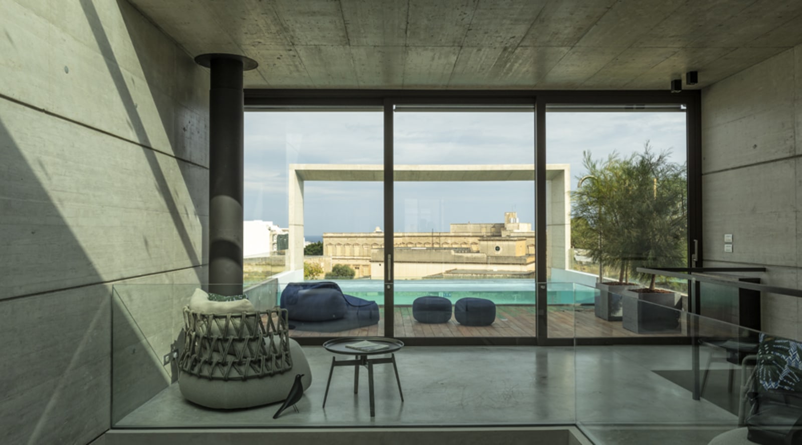 This home looks out to the most impressive rooftop… | Trends