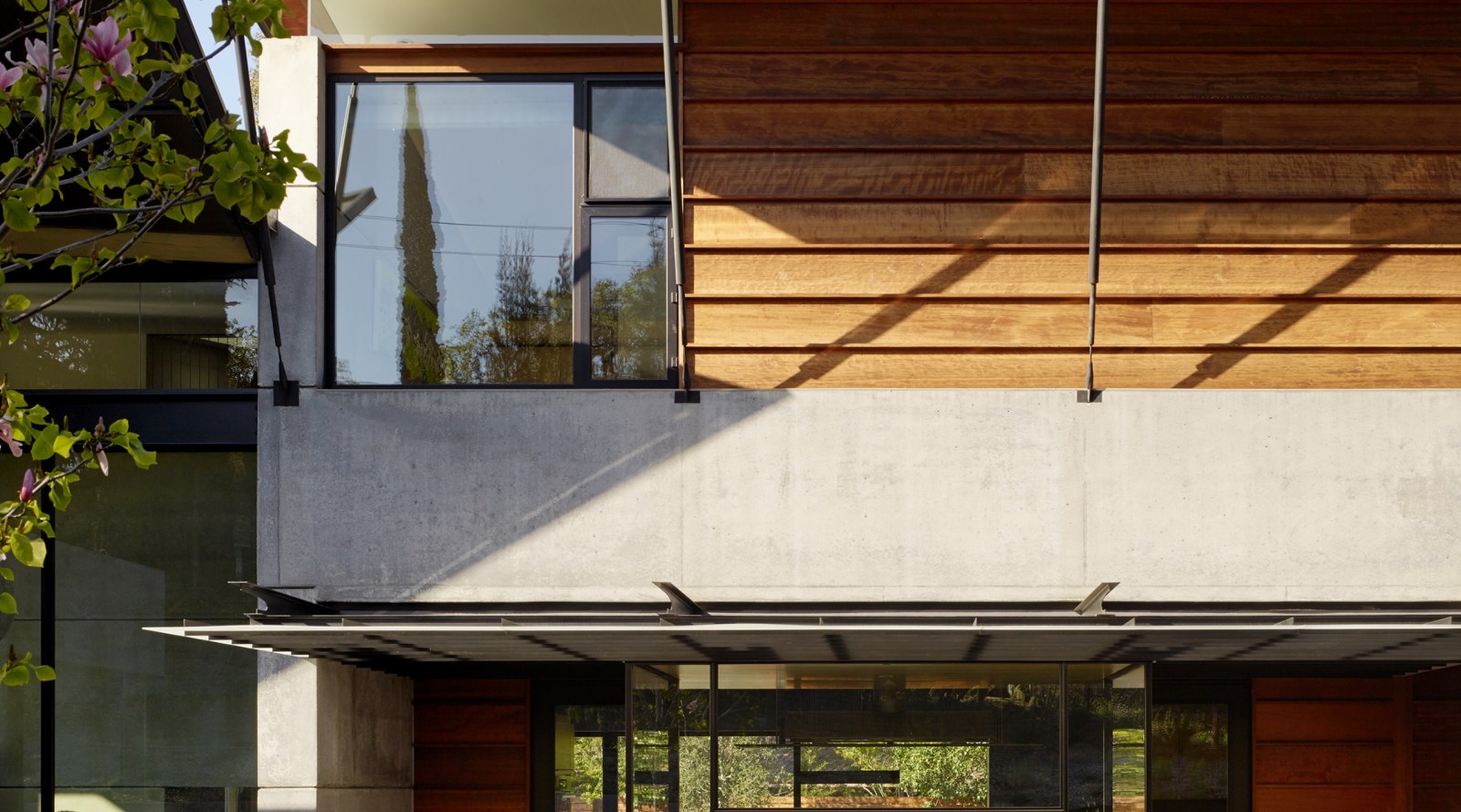 Contrasting cladding brings out the best in both… | Trends