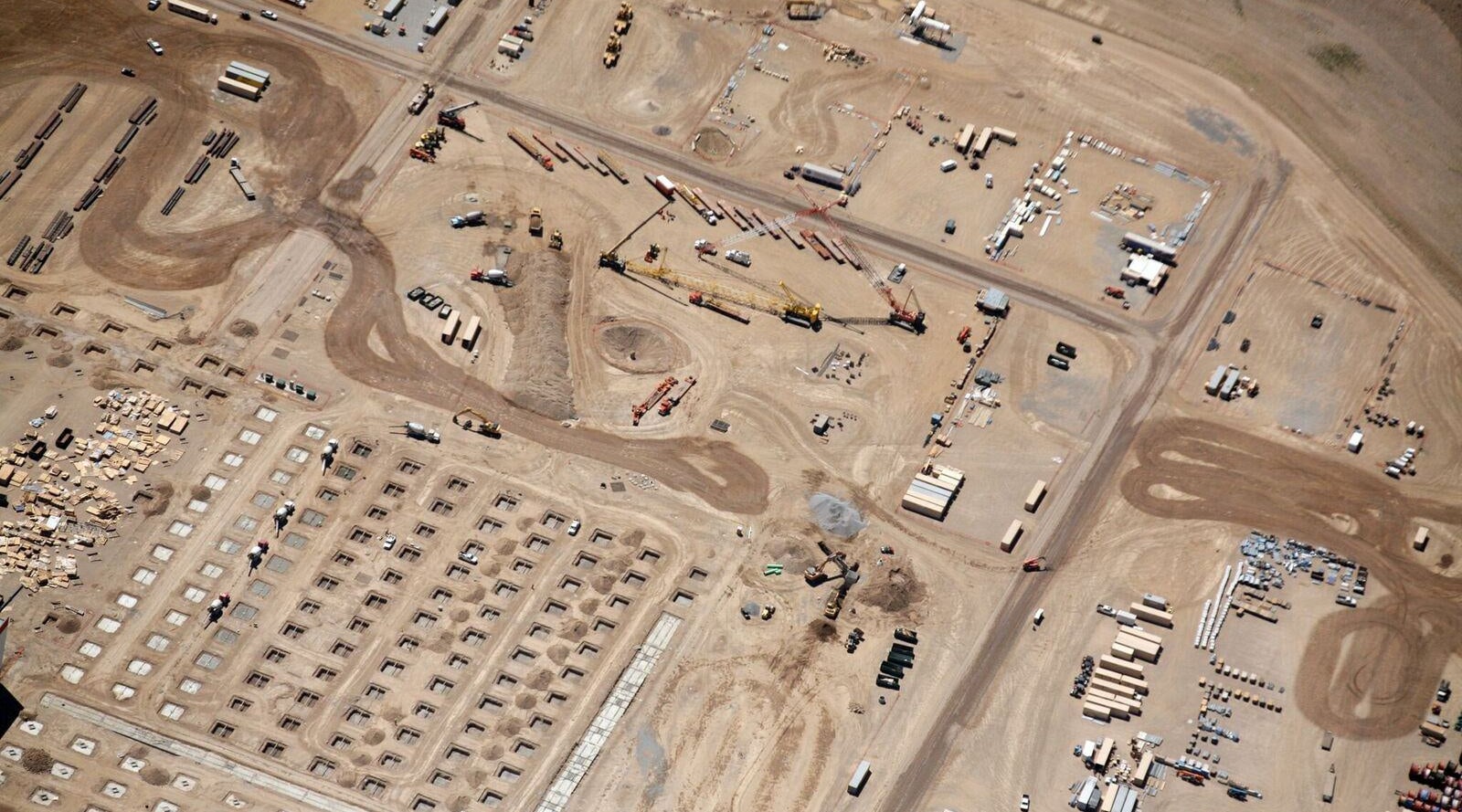 Building the biggest factory in the world | Trends