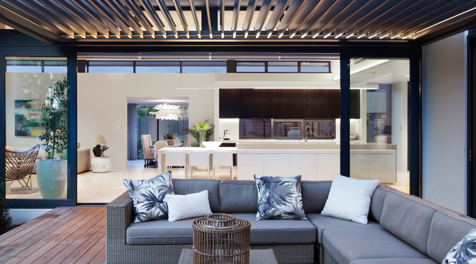 Create your own outdoor room with these expert tips | Trends