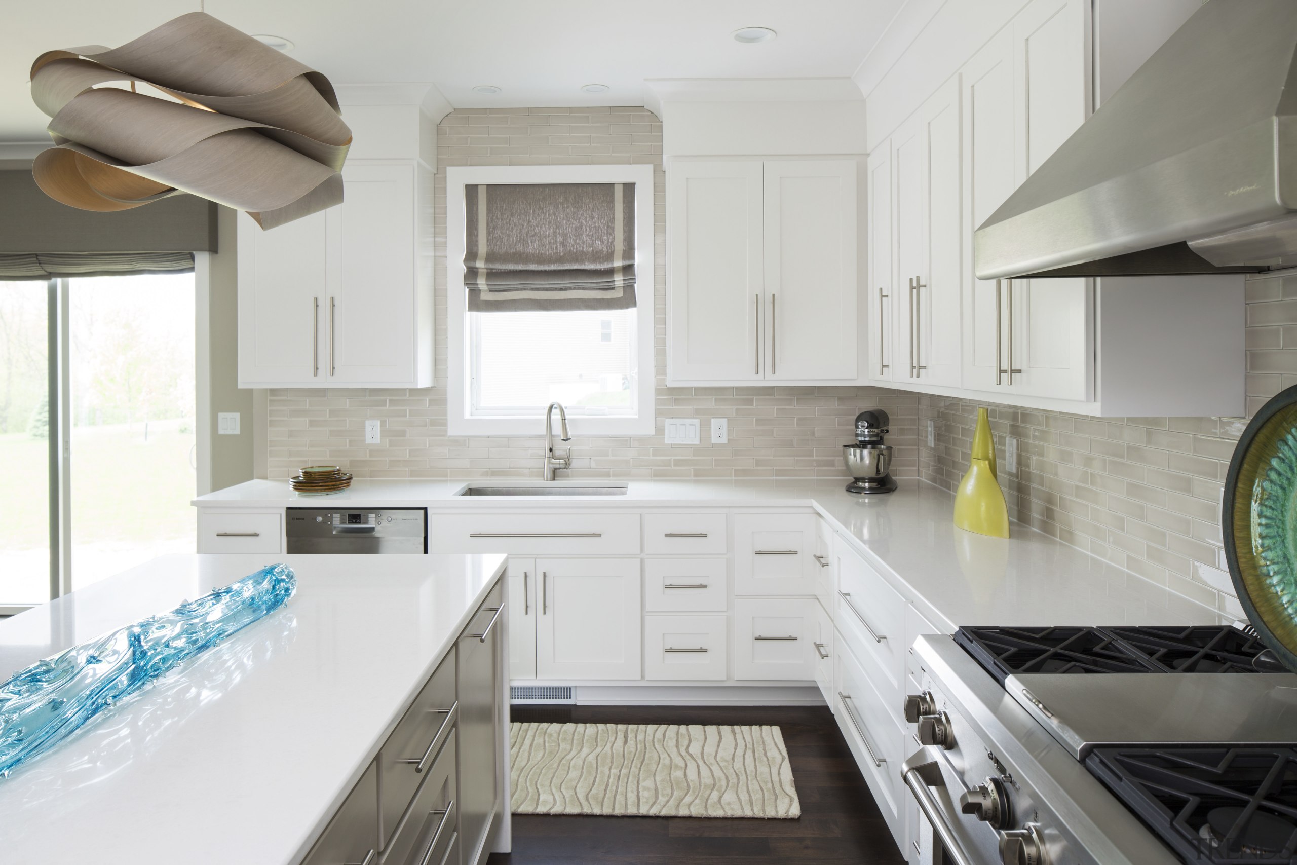 Putty-colored subway tiles with a c... - Gallery - 4 | Trends