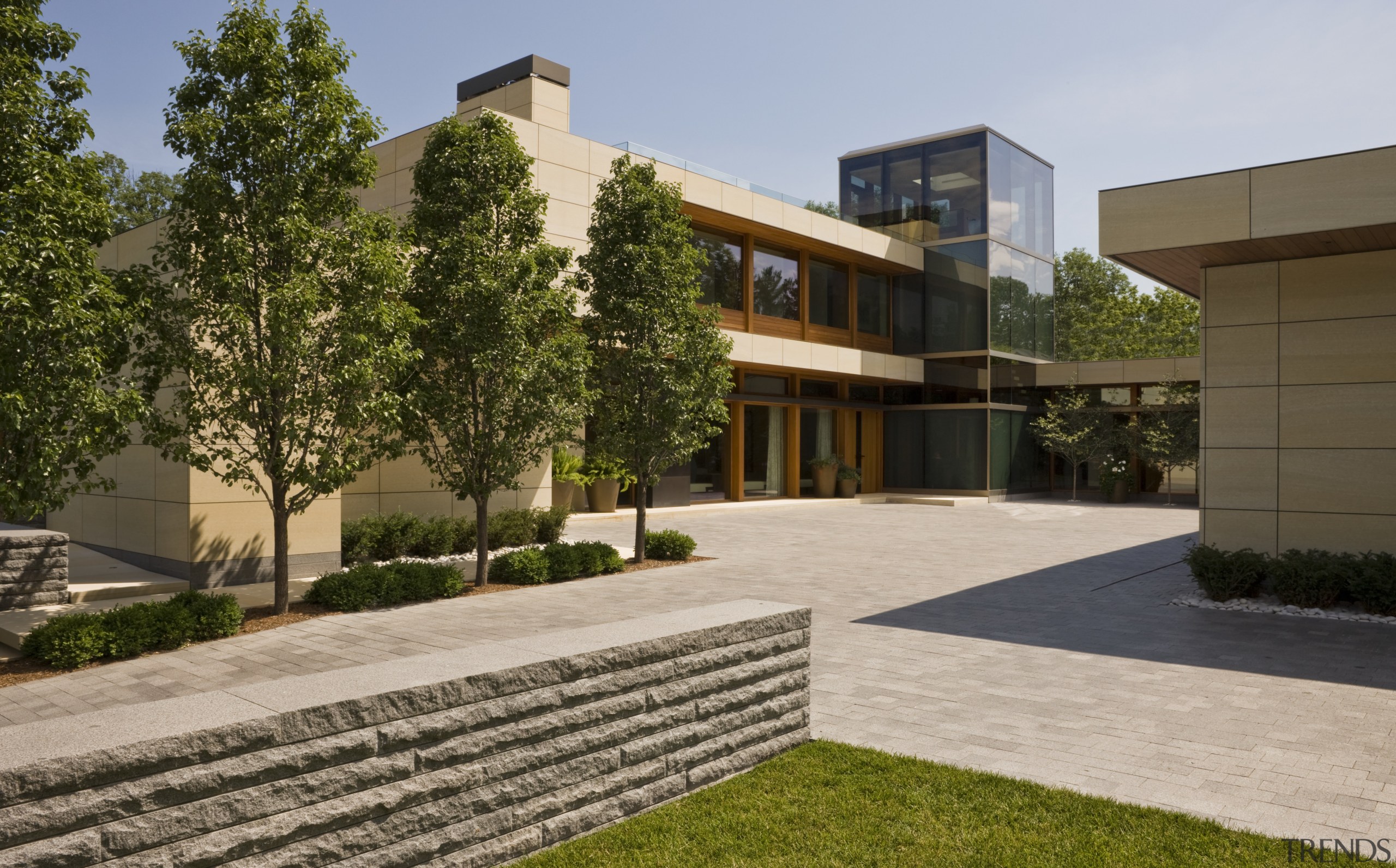 View of house with solid horizontal... - Gallery - 13 | Trends