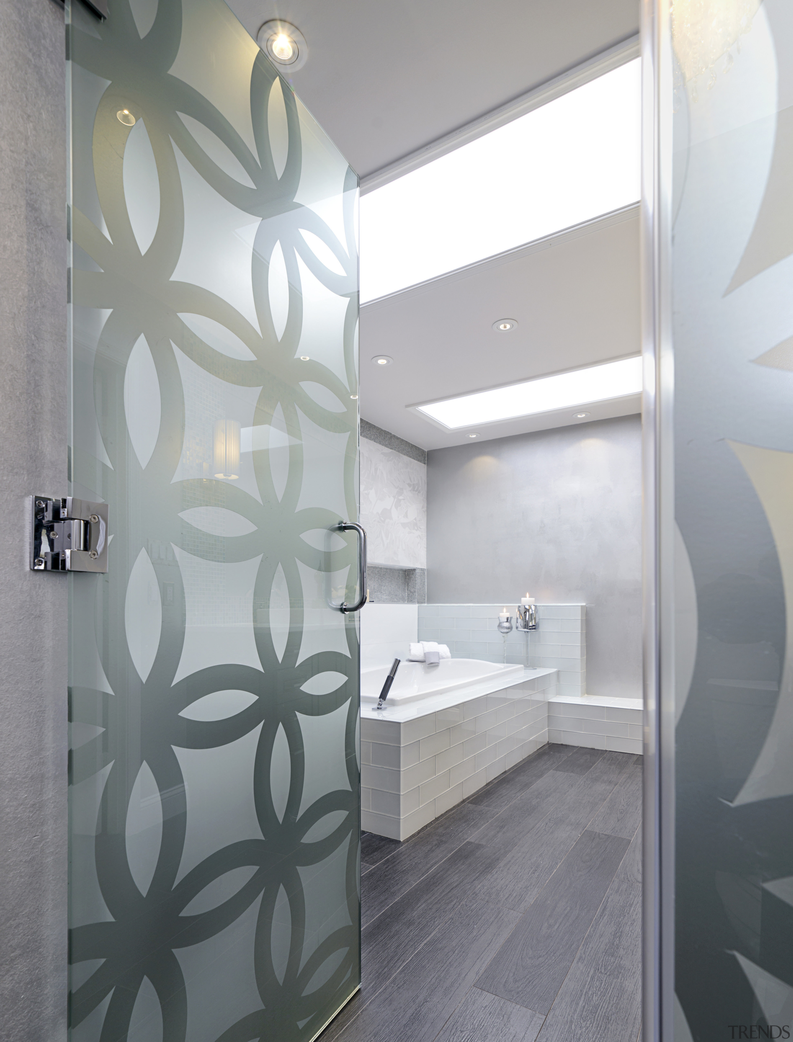 A Patterned Glass Privacy Wall Scre Gallery 3 Trends