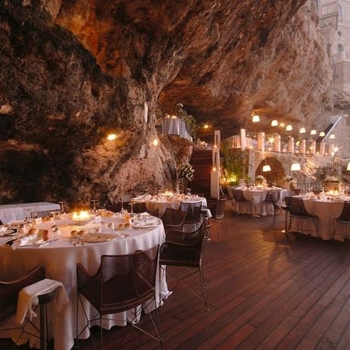 7 Unique Dining Experiences You Must Have