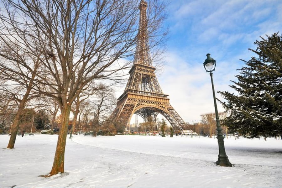 France in January: A Breathtaking Winter Wonderland - Triplou
