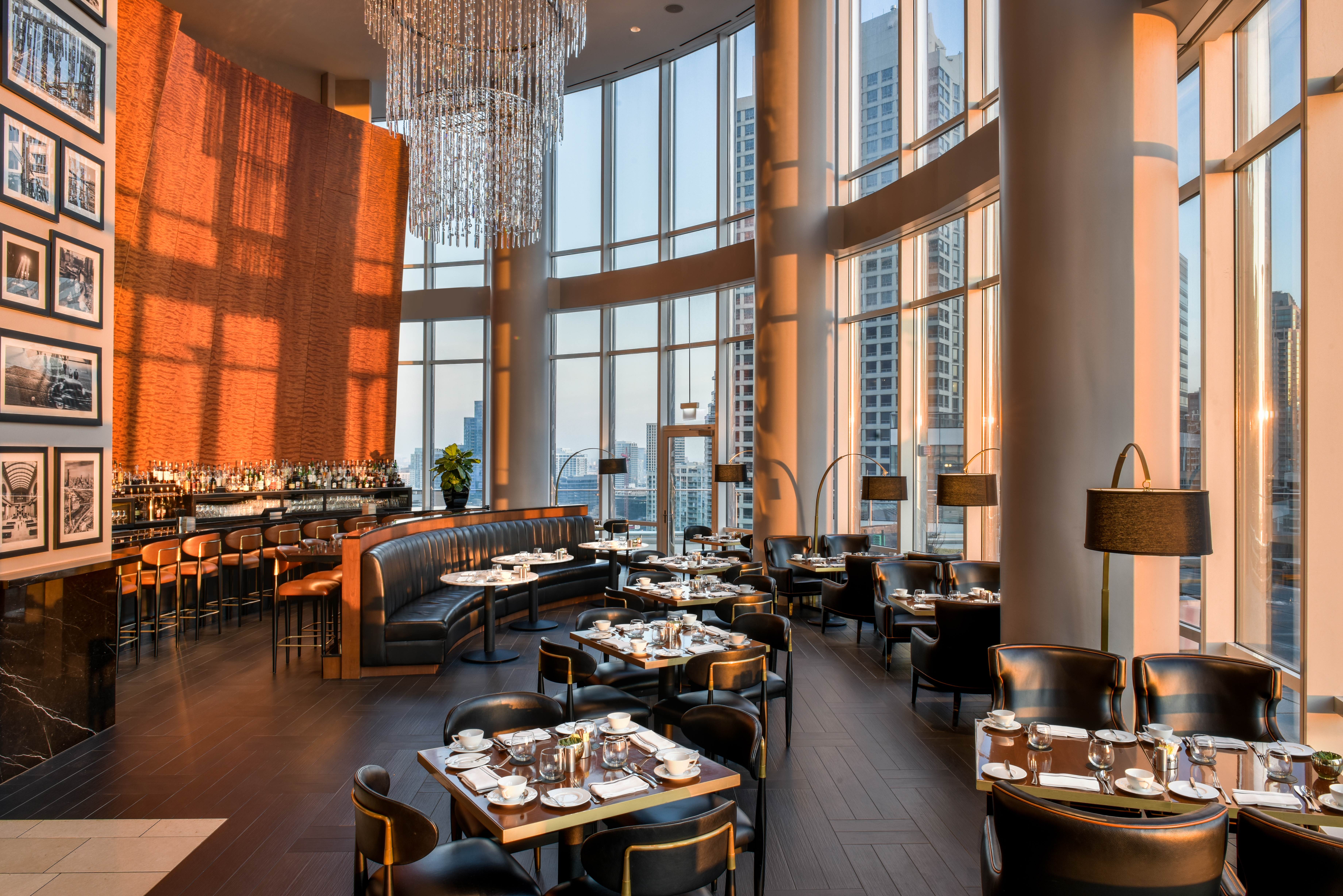 5-Star Chicago Hotel | Luxury Hotel in Downtown Chicago