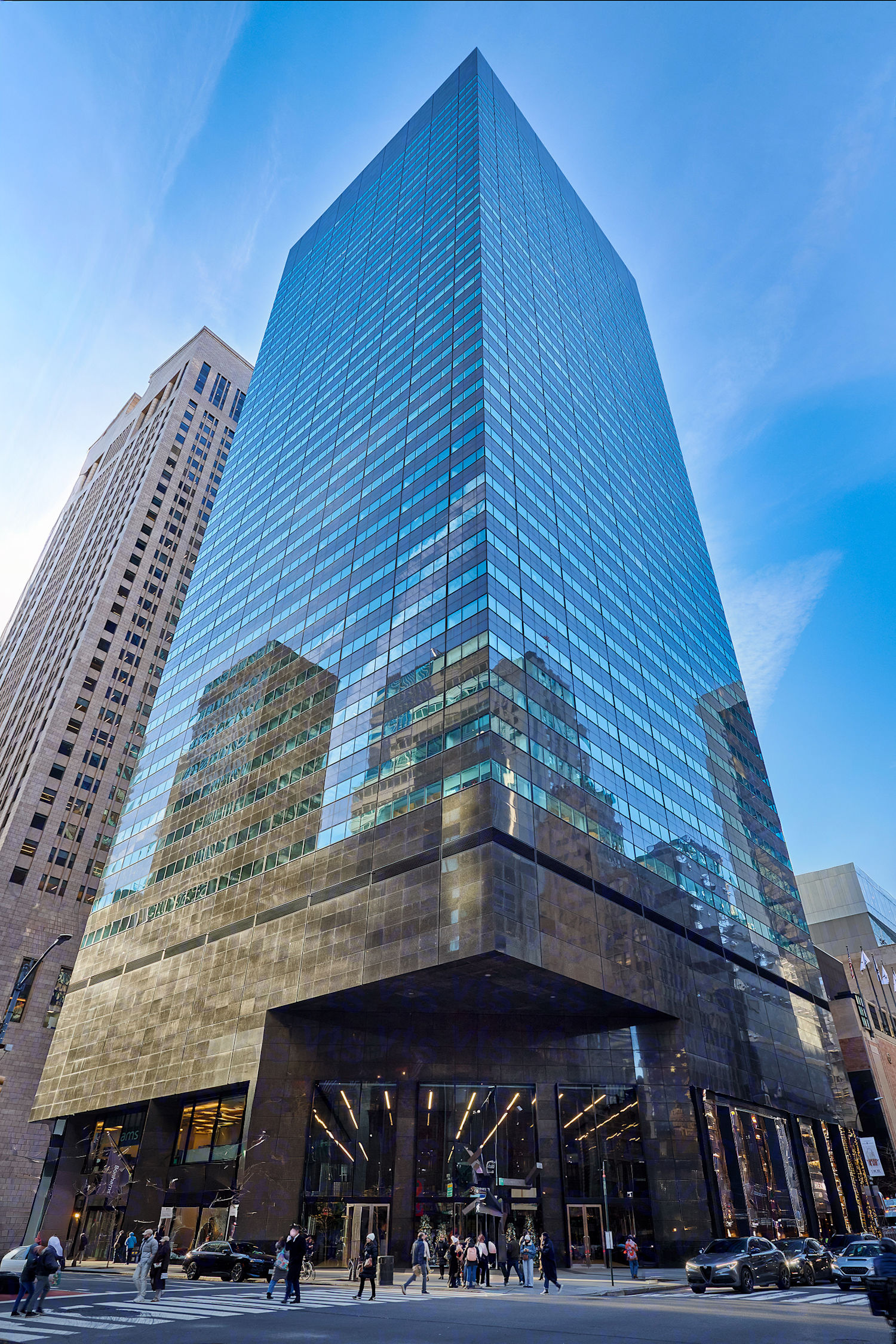 590 Madison Avenue, New York, NY Commercial Space for Rent | VTS