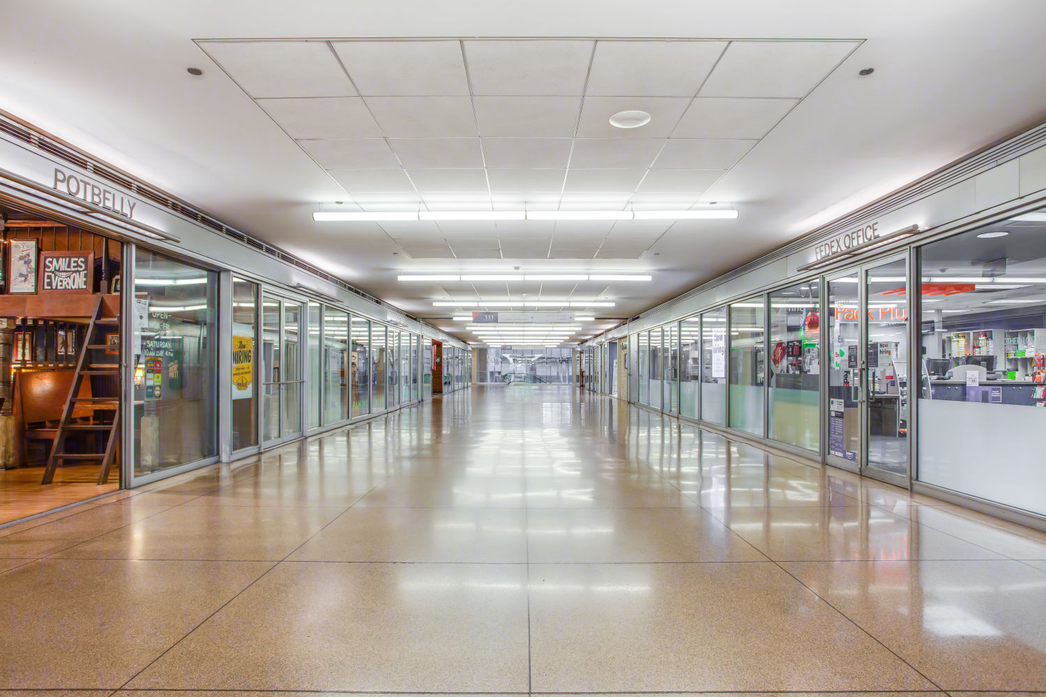 One Illinois Center - 111 East Wacker Drive, Chicago, IL Commercial ...