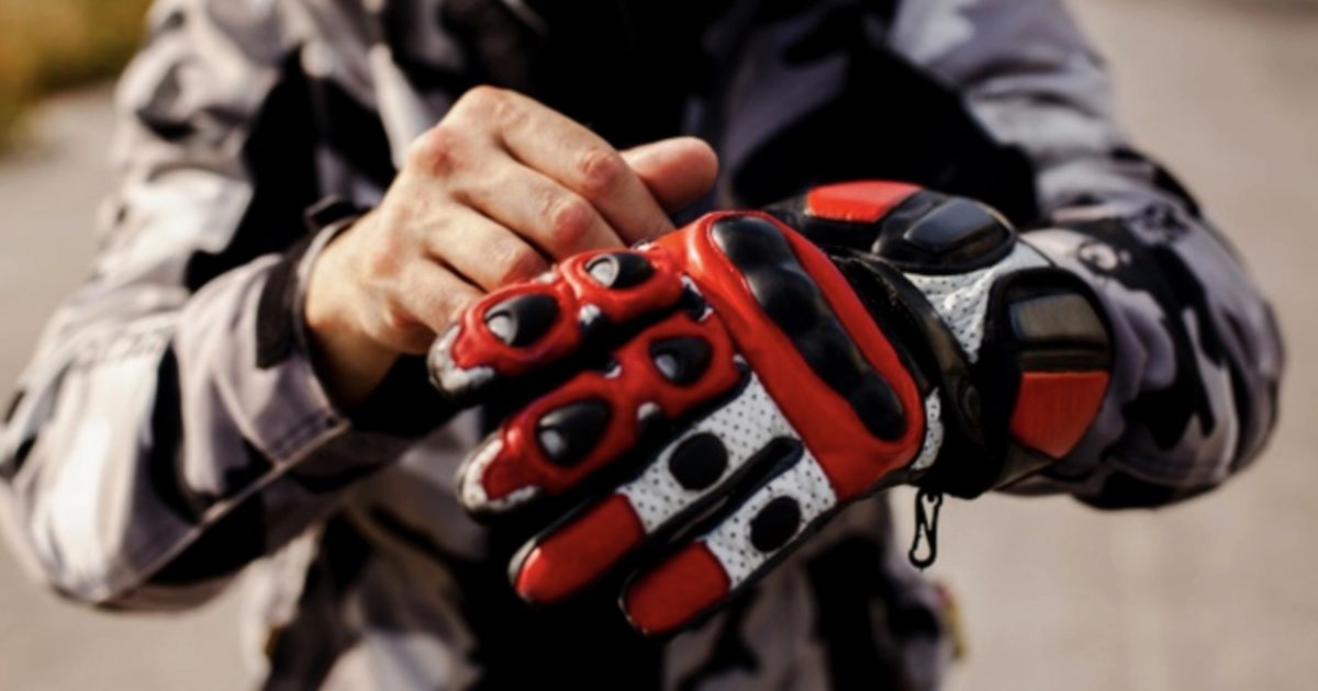 10 Essential Motorcycle Safety Tips