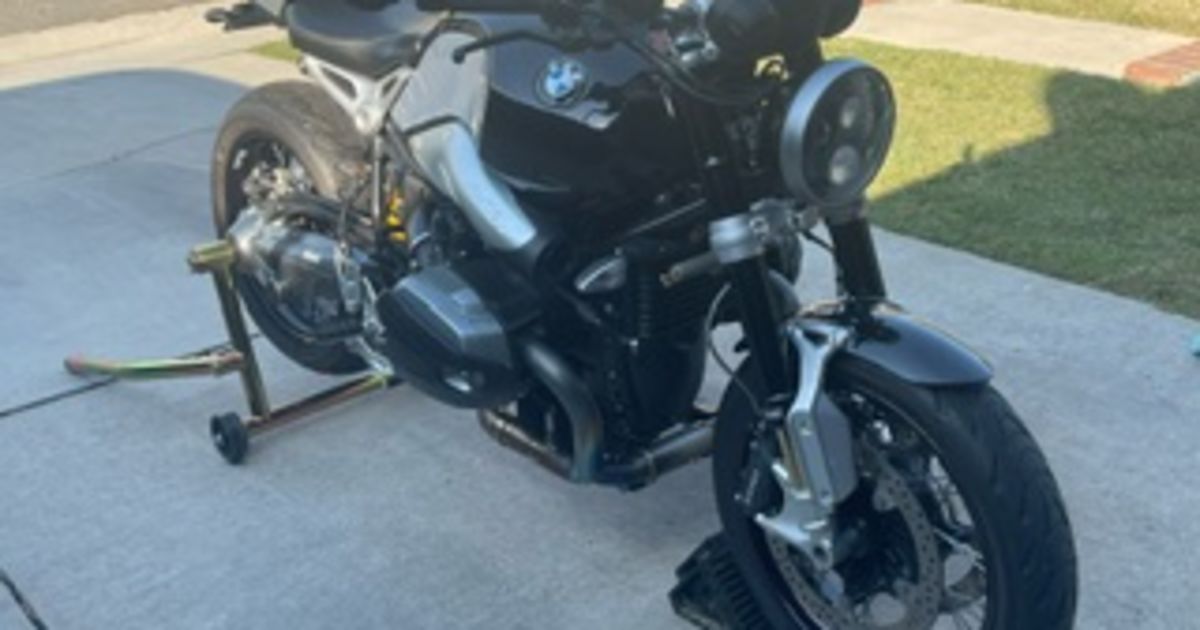 2015 BMW R nine T Motorcycle Rental in West Covina, CA m-e8k72x9