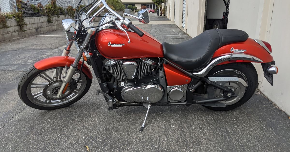2009 Kawasaki Vulcan 900 Custom Motorcycle Rental in Millbrae, CA m-95nx73e