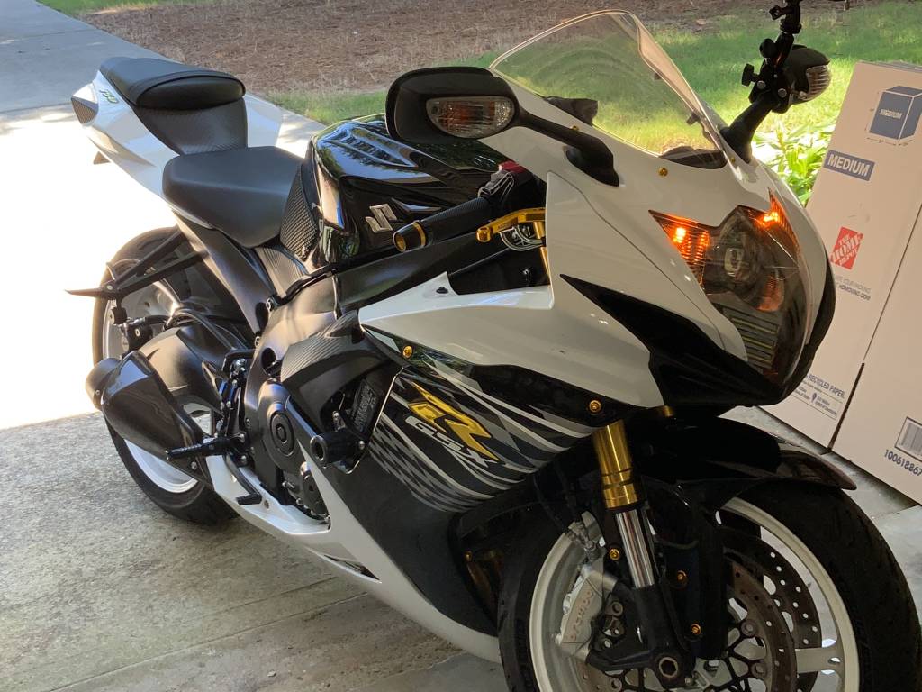 2018 Suzuki GSX-R750 Motorcycle Rental in Dacula, GA m-eg53w7e