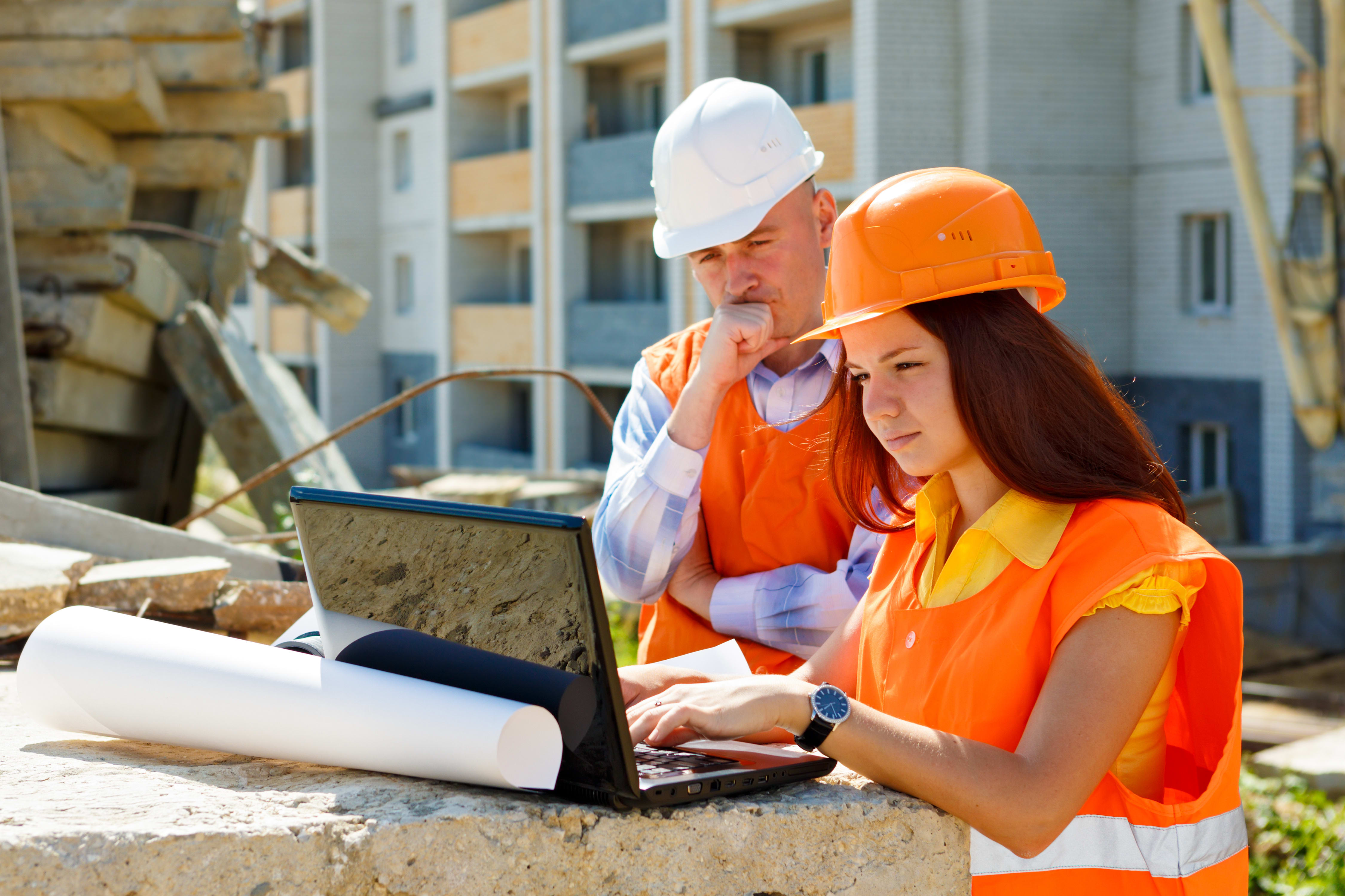 Embracing 2025 Construction Trends: Technology, Training, and Automation
