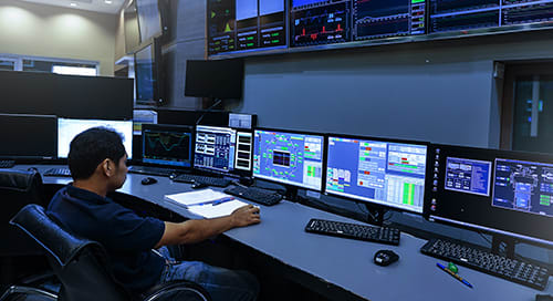 Solving Key Challenges in Pipeline Control Room Management