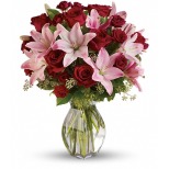 Send Lavish Love Bouquet with Long Stemmed Red Roses in Hamden, CT ...