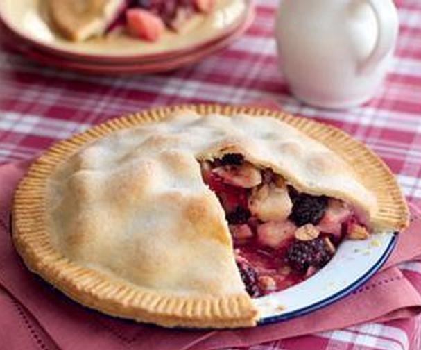 Apple and bramble pie | Good Food Channel
