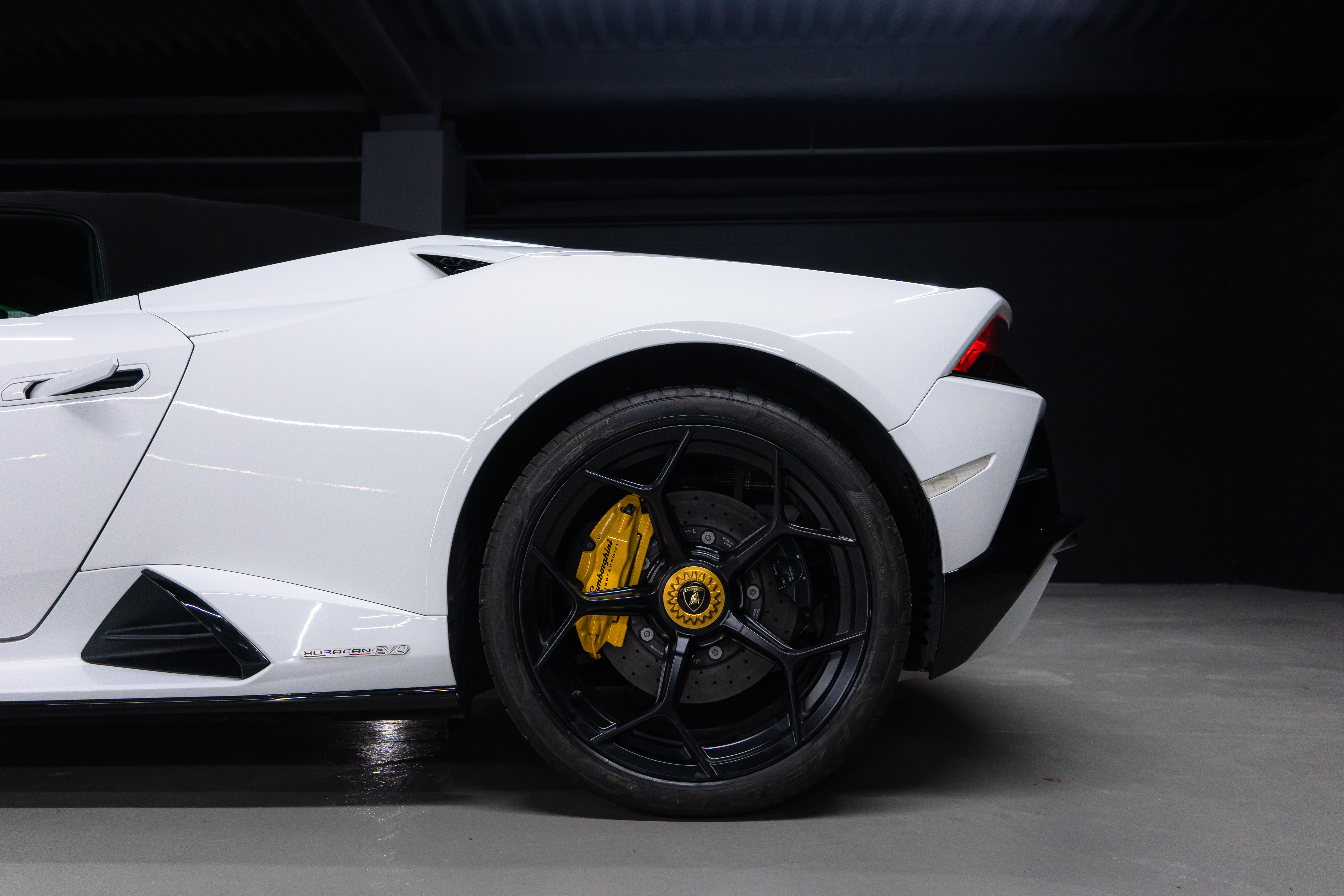 Mieten Sie einen Lamborghini Huracán Evo Spider in Europa – Jetzt bei ...