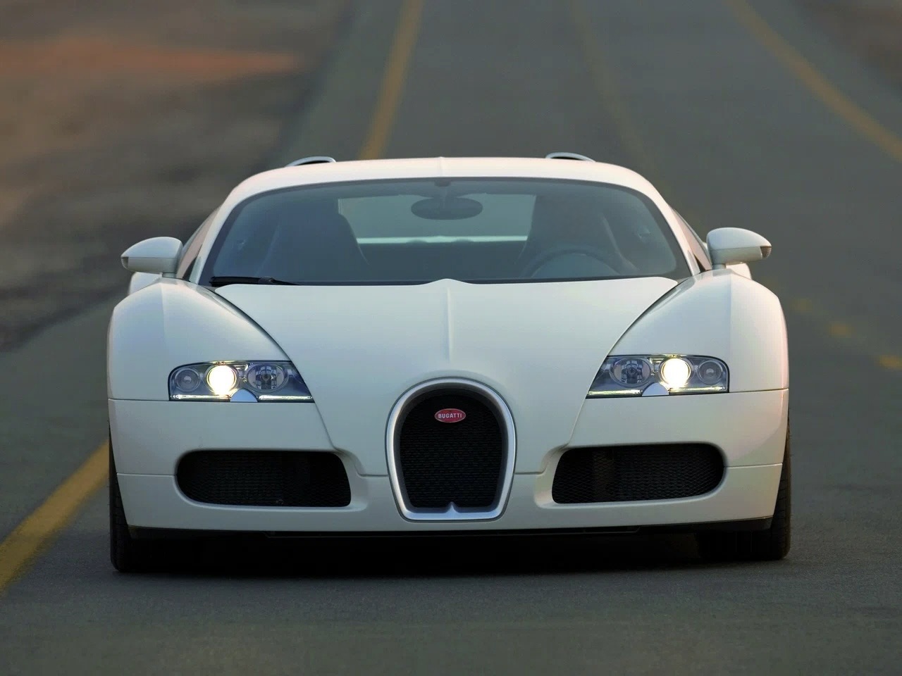 Rent a Bugatti Veyron in Europe | BillionRent.com